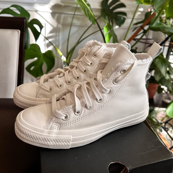 Converse | Shoes | Converse Chuck Taylor All Star Lined Leather High ...